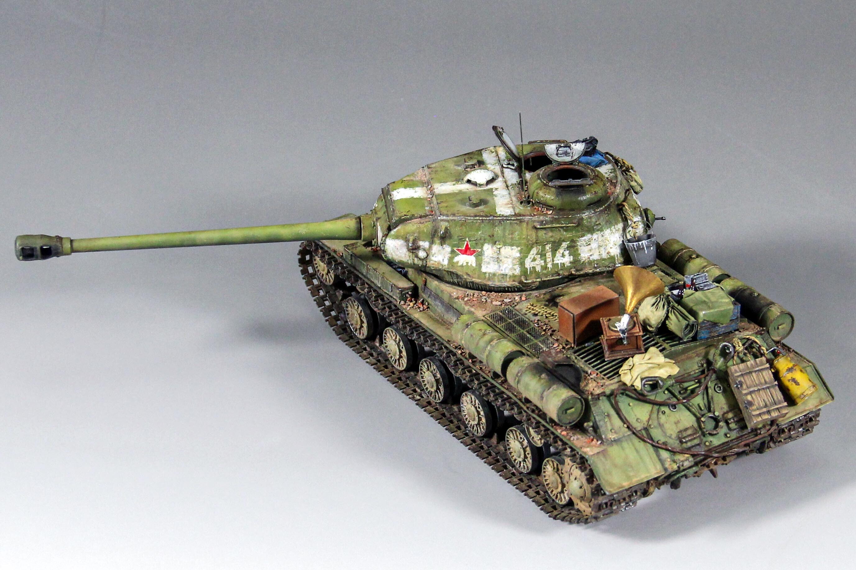 JS-2 1:35 from Tamiya 35289